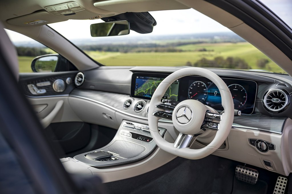 Mercedes-Benz E Class Coupe E300d 4Matic AMG Line Premium 2dr 9G-Tronic ...